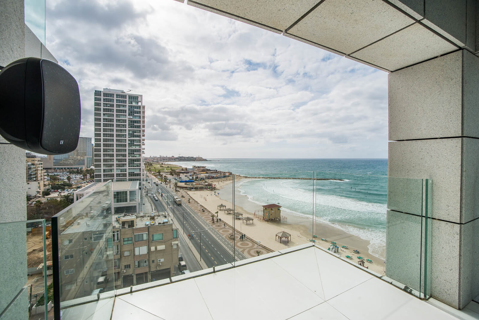 ROYAL 801 - SeafronTLV